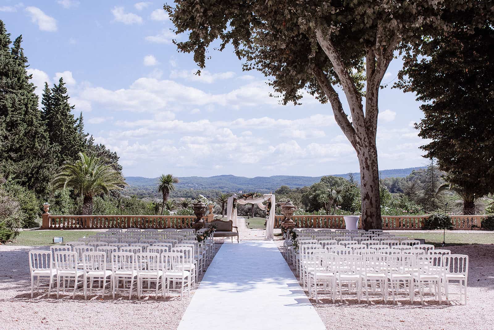 Château De Robernier Wedding Venue | Provence, France