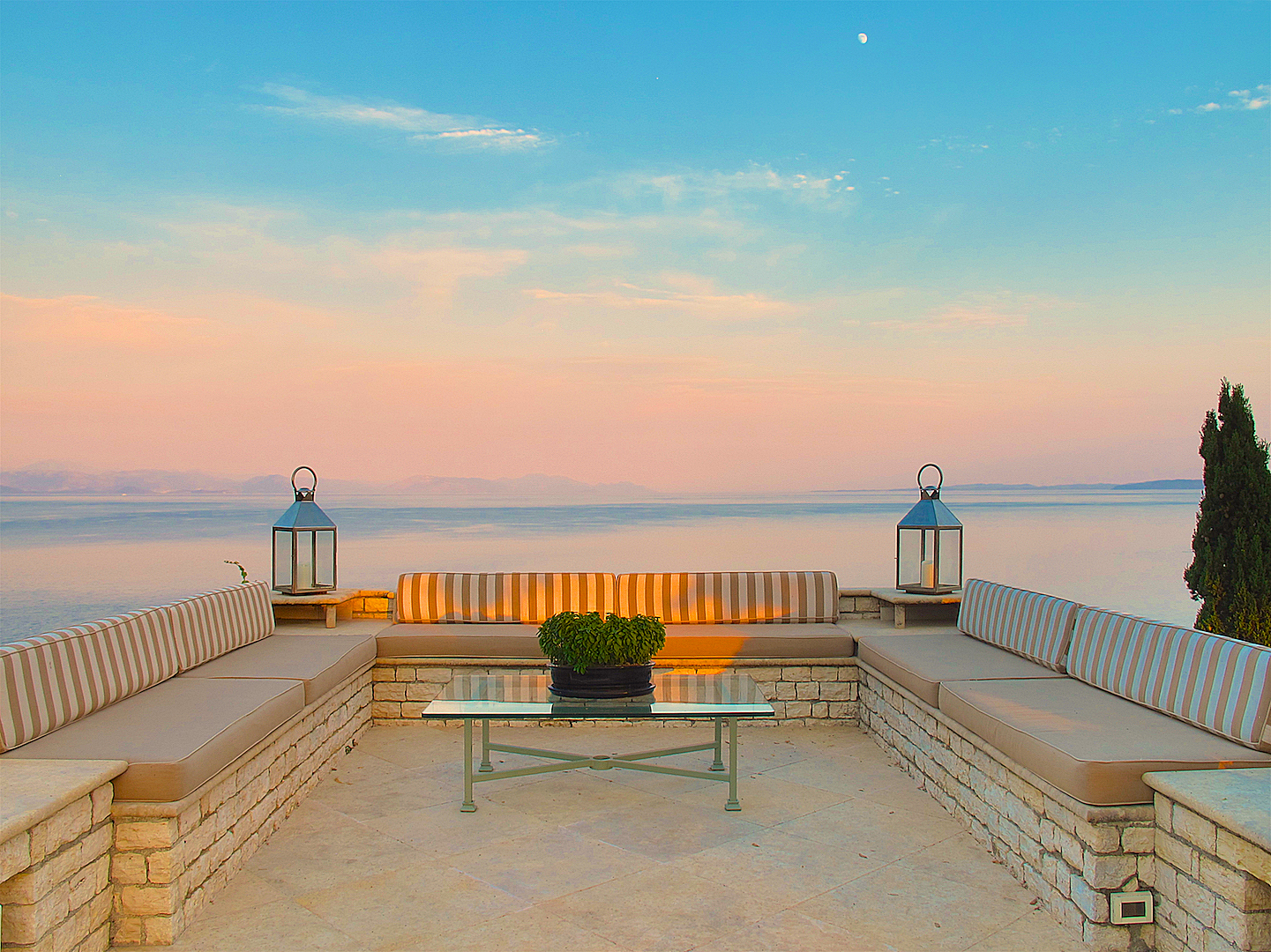 Villa Sylva Wedding Venue, Kanoni | Corfu, Greece